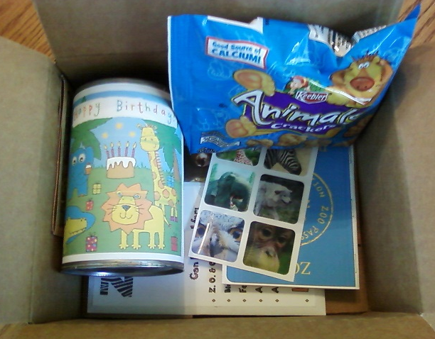 Happy Friday: Creative Zoo Gift in a Box