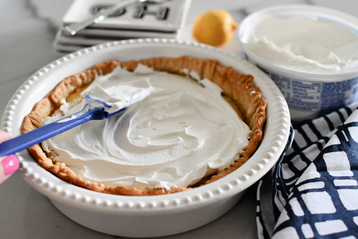 This Blender Lemon Pie Has Just 5 Ingredients!