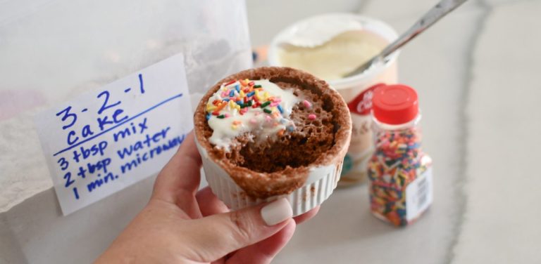 Easy 321 Mug Cake Recipe (Microwave For Just 1 Minute!)