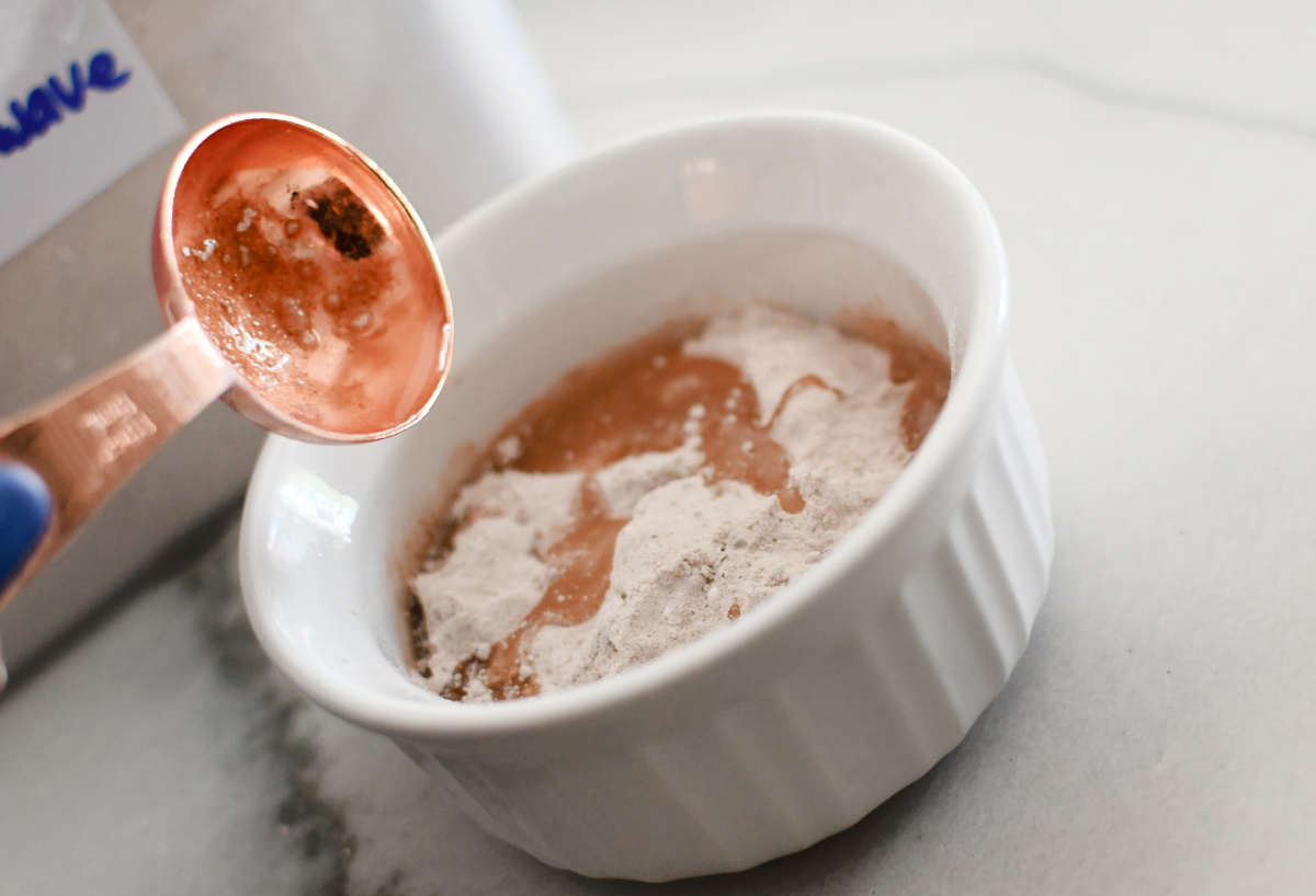 Easy 321 Mug Cake Recipe (Microwave For Just 1 Minute!)