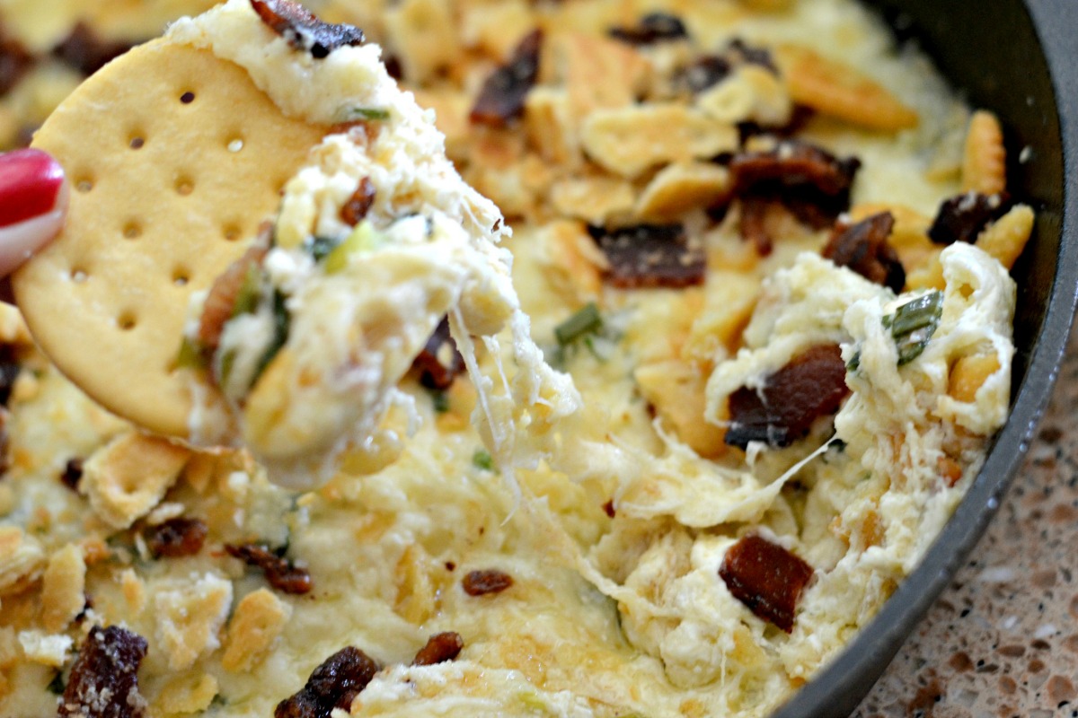 Easy 6-Ingredient Swiss Cheese Bacon Dip