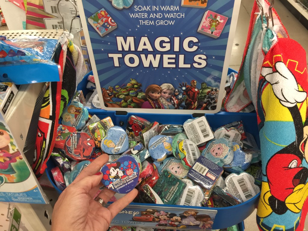 Planning a Disney Vacation or Party? We're Sharing 40+ Disney Items You ...