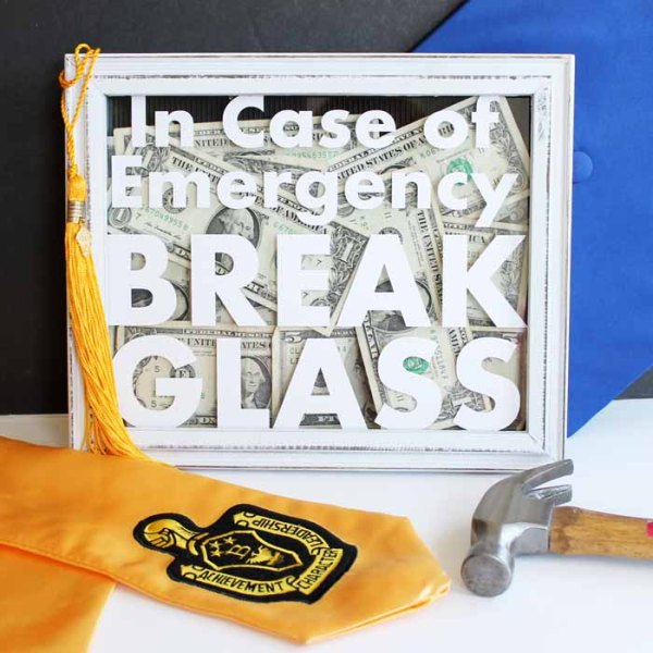 10 Thoughtful, Unique & Practical Graduation Gift Ideas