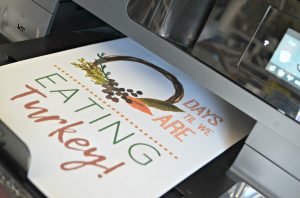 FREE Printable Thanksgiving Countdown & Art Prints