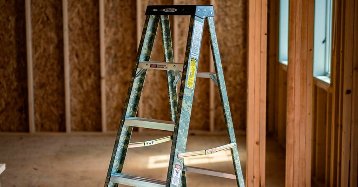 Lowe's: Werner 5' Fiberglass Camo Step Ladder Only $27.60 (Regularly $69)