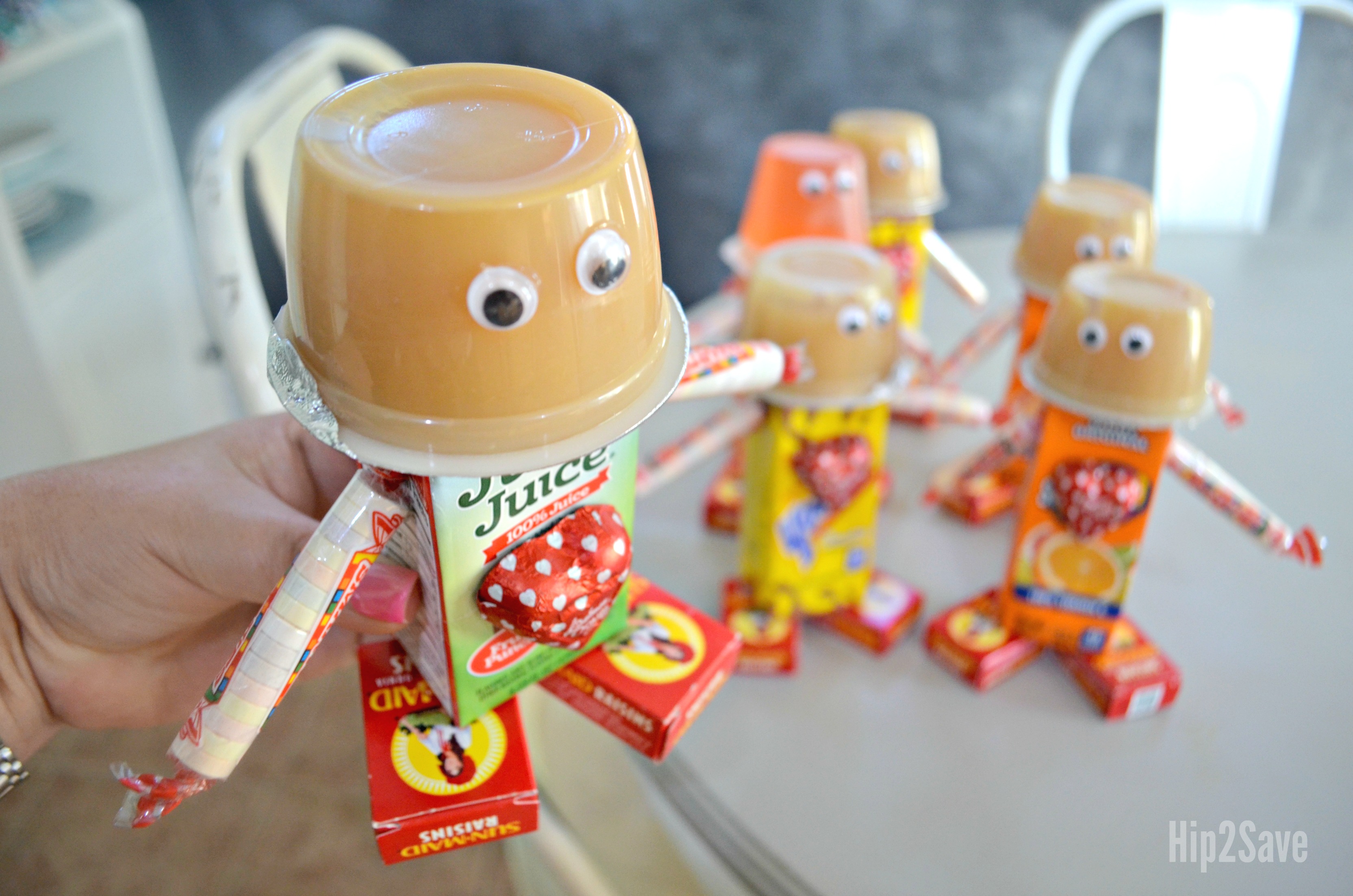 DIY Dollar Tree Valentine's Day Robot Snacks