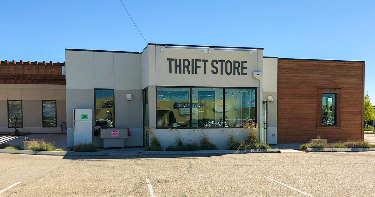Use These Clever Thrifting Tips To Save BIG At The Thrift Store