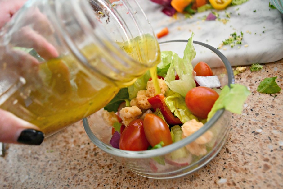 How to Prep a Weekly Sunday Salad | Our Best Meal Prep Tips