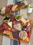 Make the Best Charcuterie Board in Minutes (Meat & Cheese Tray)