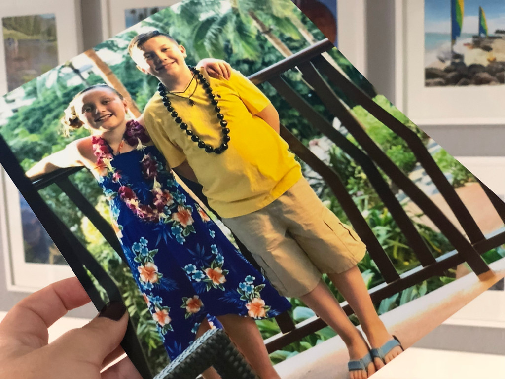 Where To Get Cheap or FREE Photo Prints in 2024