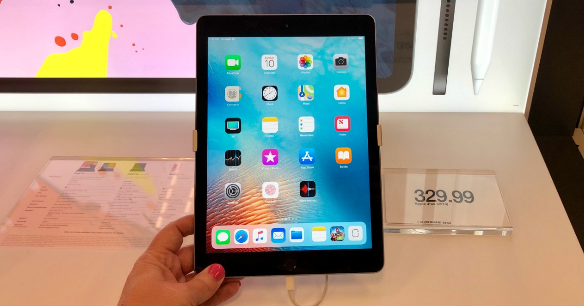 Apple iPad 32GB Just $249.99 Shipped (Regularly $329)