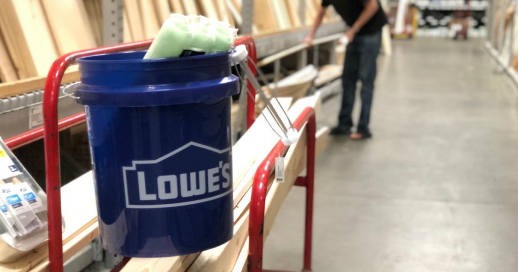 Lowe's Awarding 100 Neighborhood Grants - Nominate Your Hometown!
