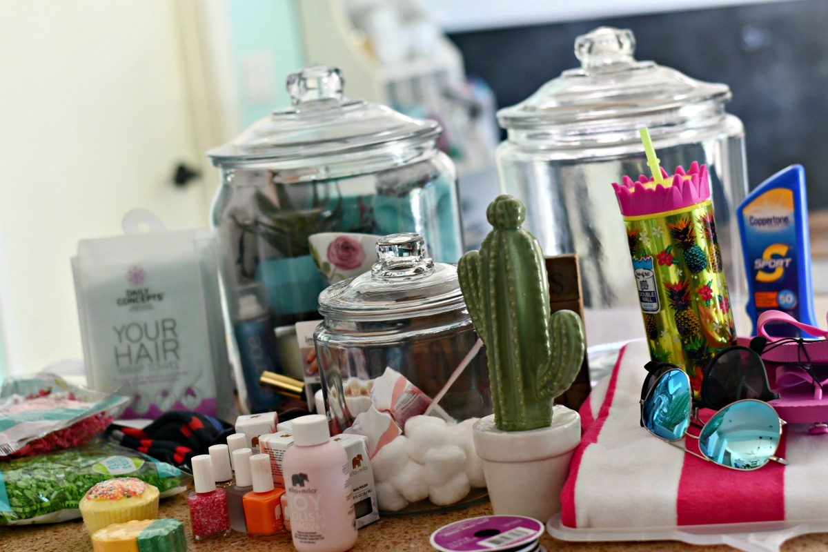 Free Mother's Day Printables + DIY Jar Gift Ideas for Mom