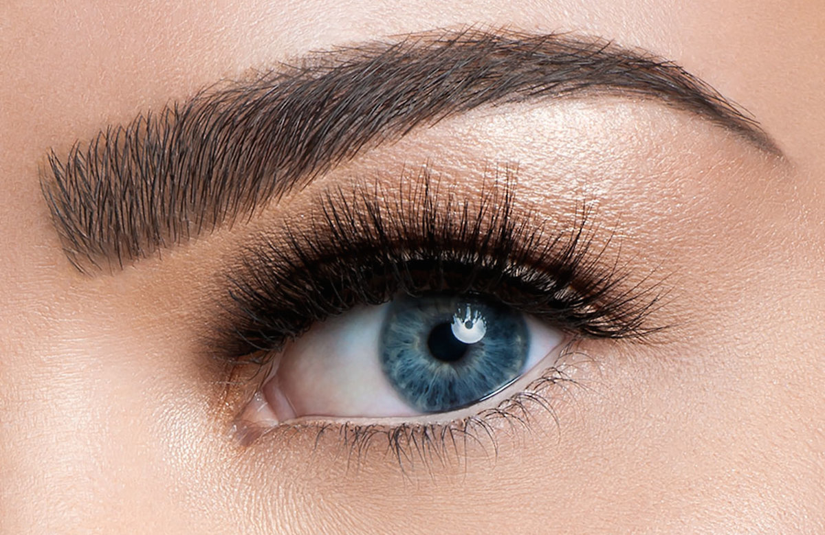 Pros and Cons of Eyelash Extensions vs. False Eyelashes | Hip2Save