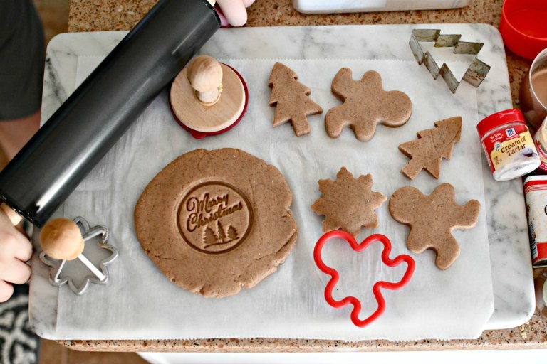 Homemade Gingerbread Playdough Recipe | Easy Holiday Kids Craft