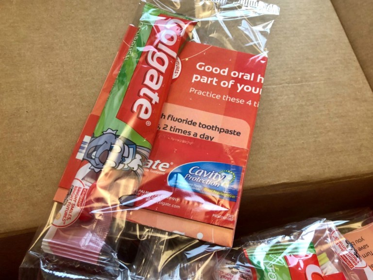 Teachers Can Get A FREE Colgate Classroom Kit for Students