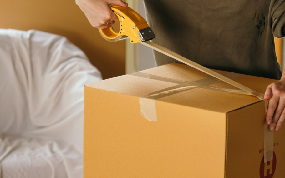 32 Packing Tips for Moving w/out the Cost of Pros | Hip2Save