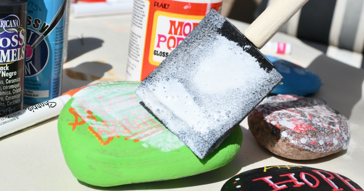 DIY Kindness Rocks - Fun Craft Project for Kids | Hip2Save