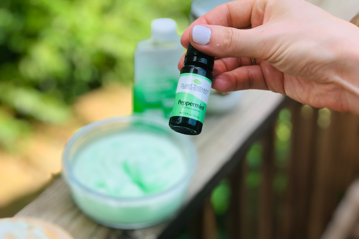Easy DIY Cooling Sunburn Lotion w/ Whipped Coconut Oil