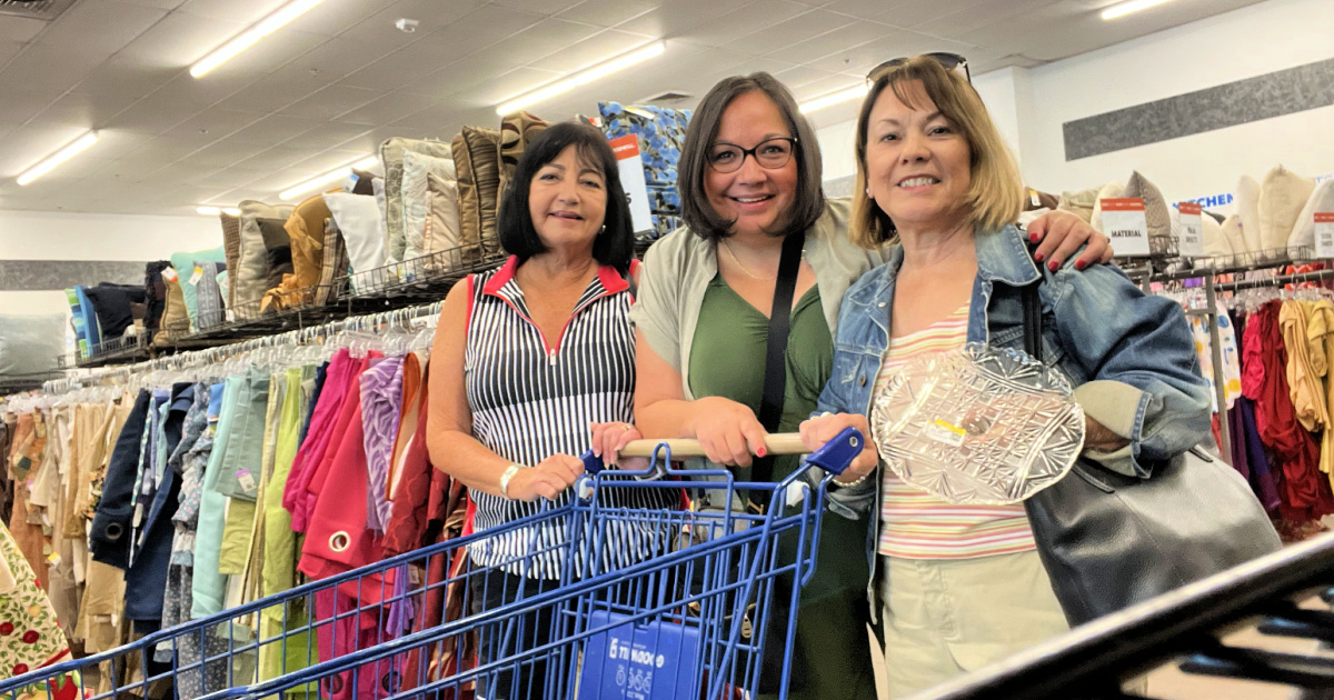 Use These Clever Thrifting Tips To Save BIG At The Thrift Store