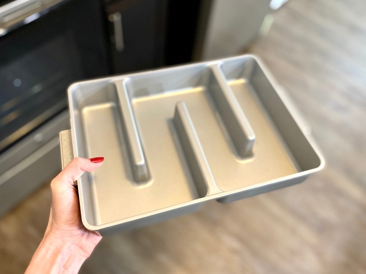 This Edge Brownie Pan is Perfect for Customized Edge Pieces | Hip2Save