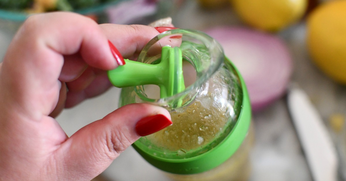 Best Salad Dressing Shaker For Mixing Up Homemade Dressings