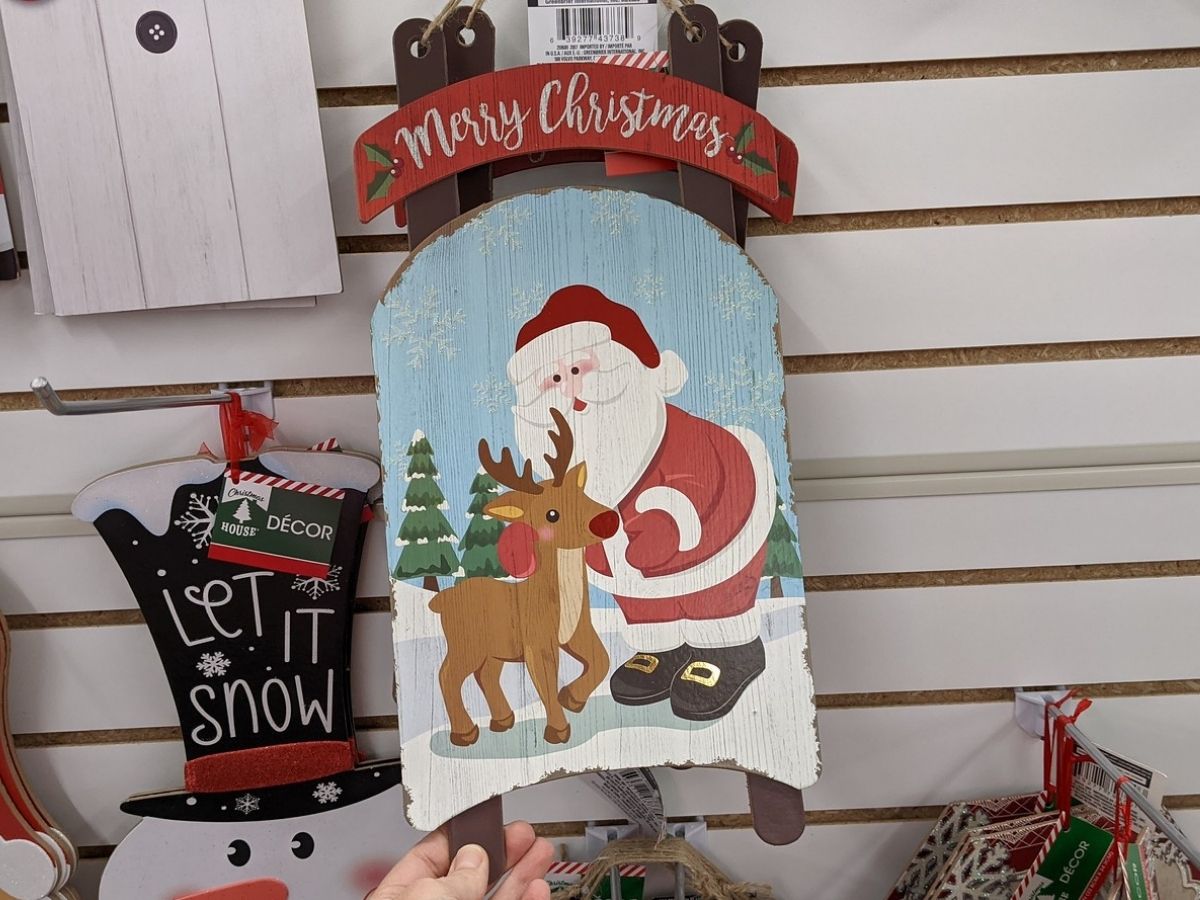 Farmhouse-Style Christmas Wall & Tabletop Decor Just $1 at Dollar Tree