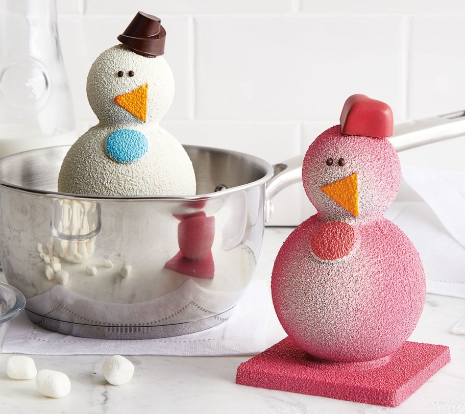 This Gift-worthy Hot Cocoa Bomb Makes an Entire Pot of Hot Chocolate!