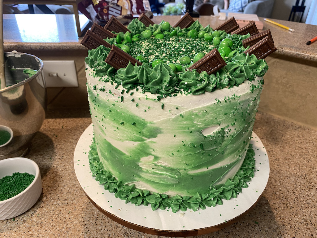 How to Make a Piñata Cake That's Totally Instagram Worthy