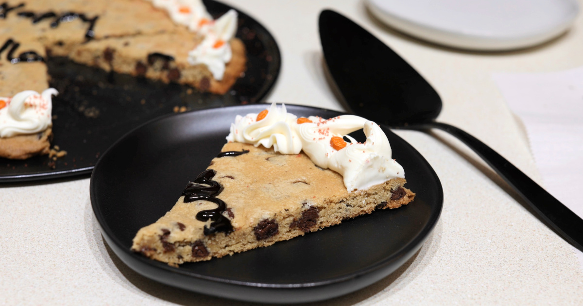 Bake a Giant Chocolate Chip Cookie Cake Using Pre-made Dough!