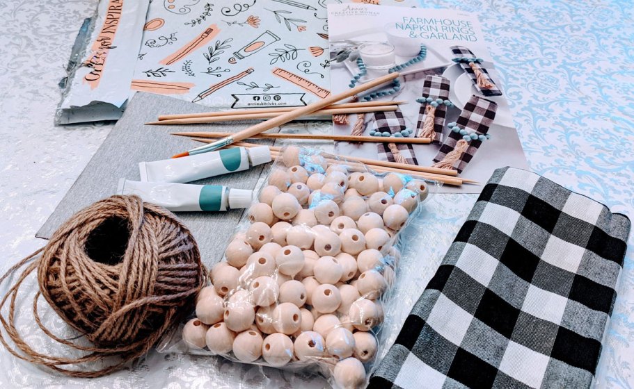 50% Off Annie's Farmhouse Style Craft Kit - Just Join the Club | Hip2Save