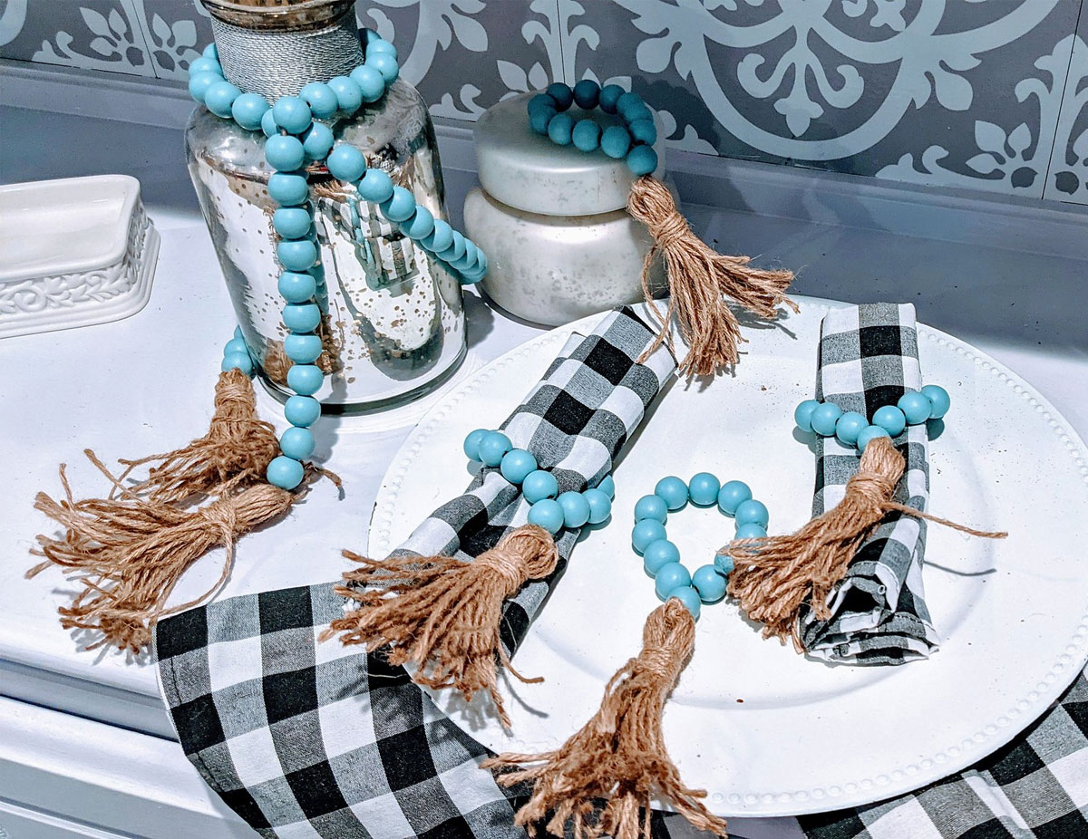 50% Off Annie's Farmhouse Style Craft Kit - Just Join the Club | Hip2Save