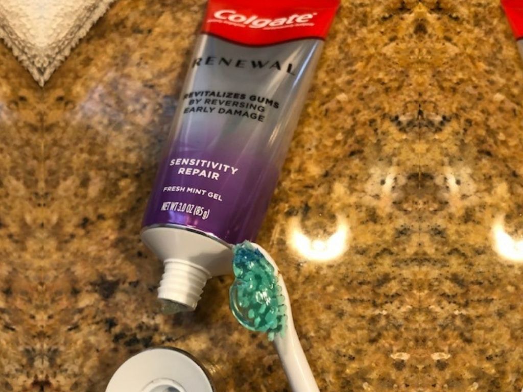 Colgate Toothpaste 3-Pack Only 17¢ After Cash Back at Walmart