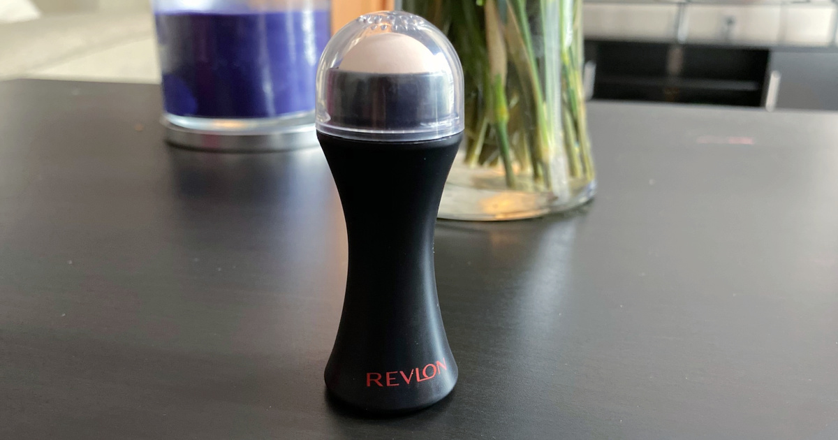 Is the Revlon Oil Absorbing Roller Worth the Hype? Here's My Review...