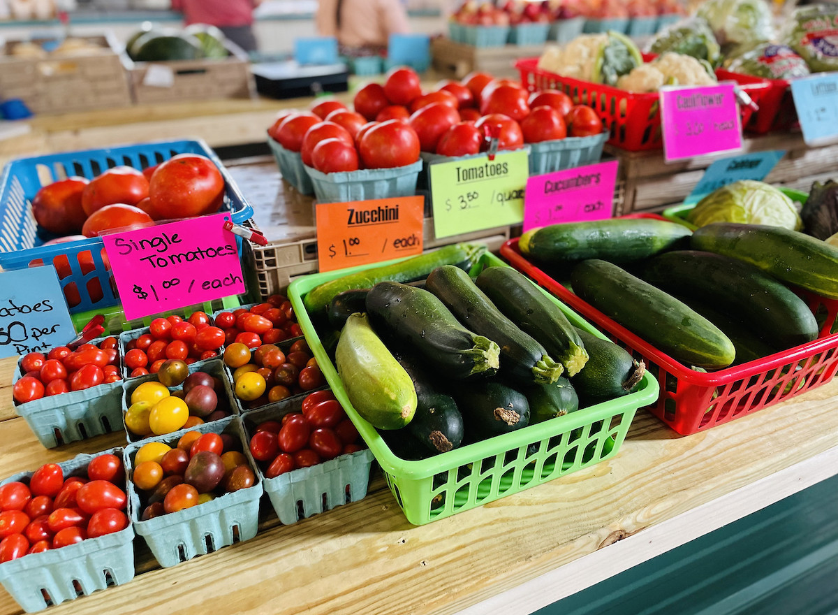 13 Best Ways to Score Cheap Produce Year Round | Hip2Save