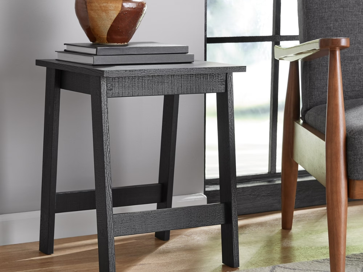 Mainstays End Table Only $12.48 on Walmart.com | Hip2Save