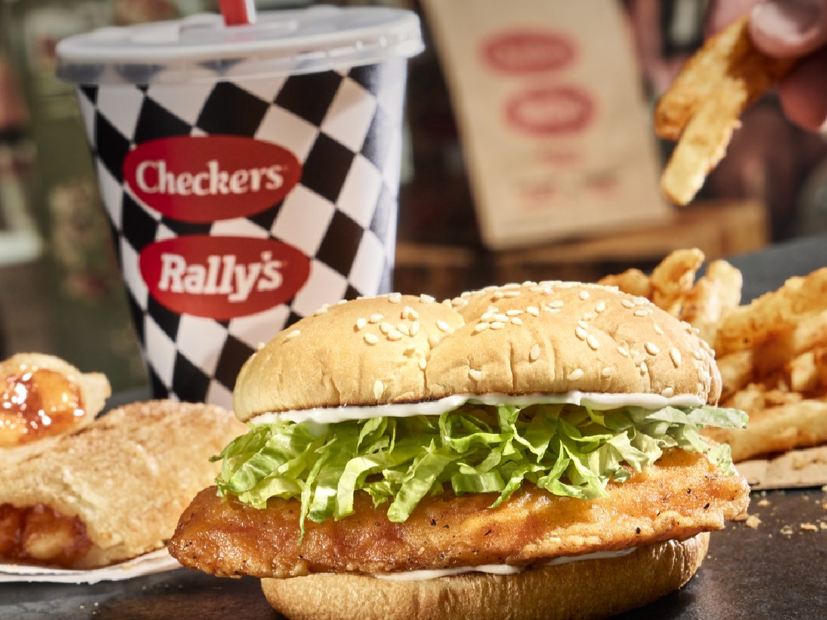 13 Fast Food Spots Where You Can Score a Meal for $5 or Less! | Hip2Save