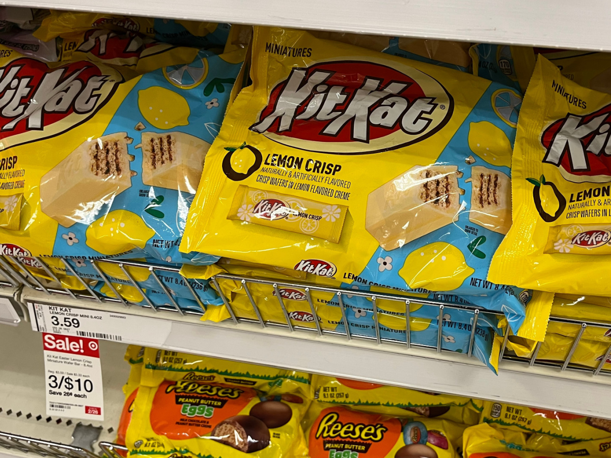 Lemon Crisp Kit Kat Mini Bars Have Hit Target Shelves in Time for ...