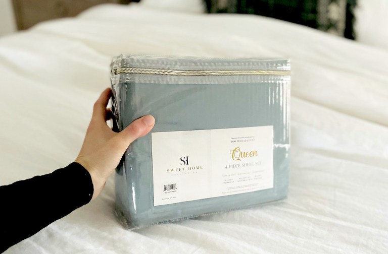 These $25 Walmart Bedsheets Feel Like Luxury Hotel Sheets | Hip2Save