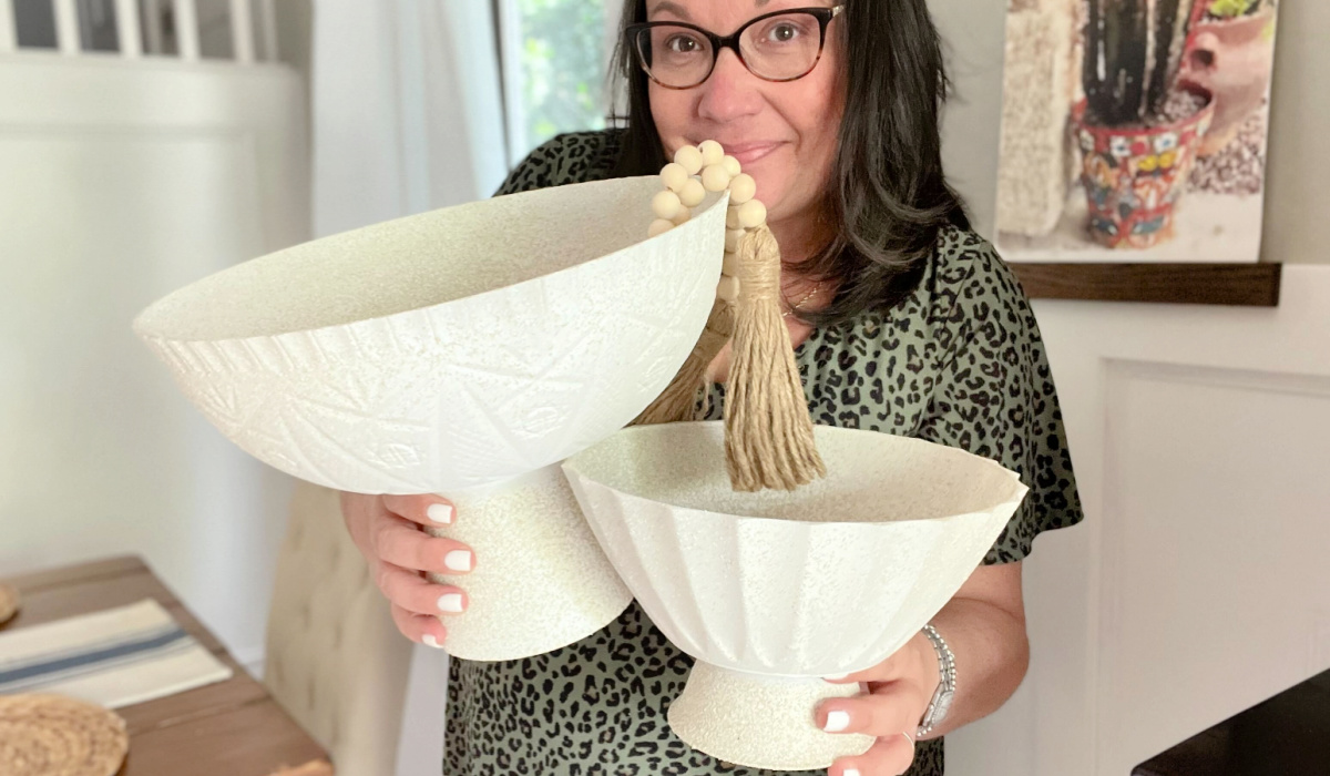These Dollar Tree DIY Bowl Stands Are Trendy and Easy to Make!