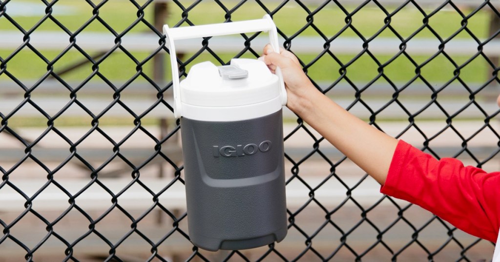 Igloo Half-Gallon Beverage Jug Just $6.97 on Walmart.com | Great for ...