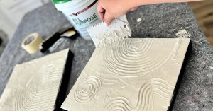 Make DIY Plaster Art on Canvas Using Drywall Joint Compound