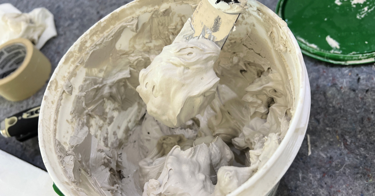 Make DIY Plaster Art on Canvas Using Drywall Joint Compound