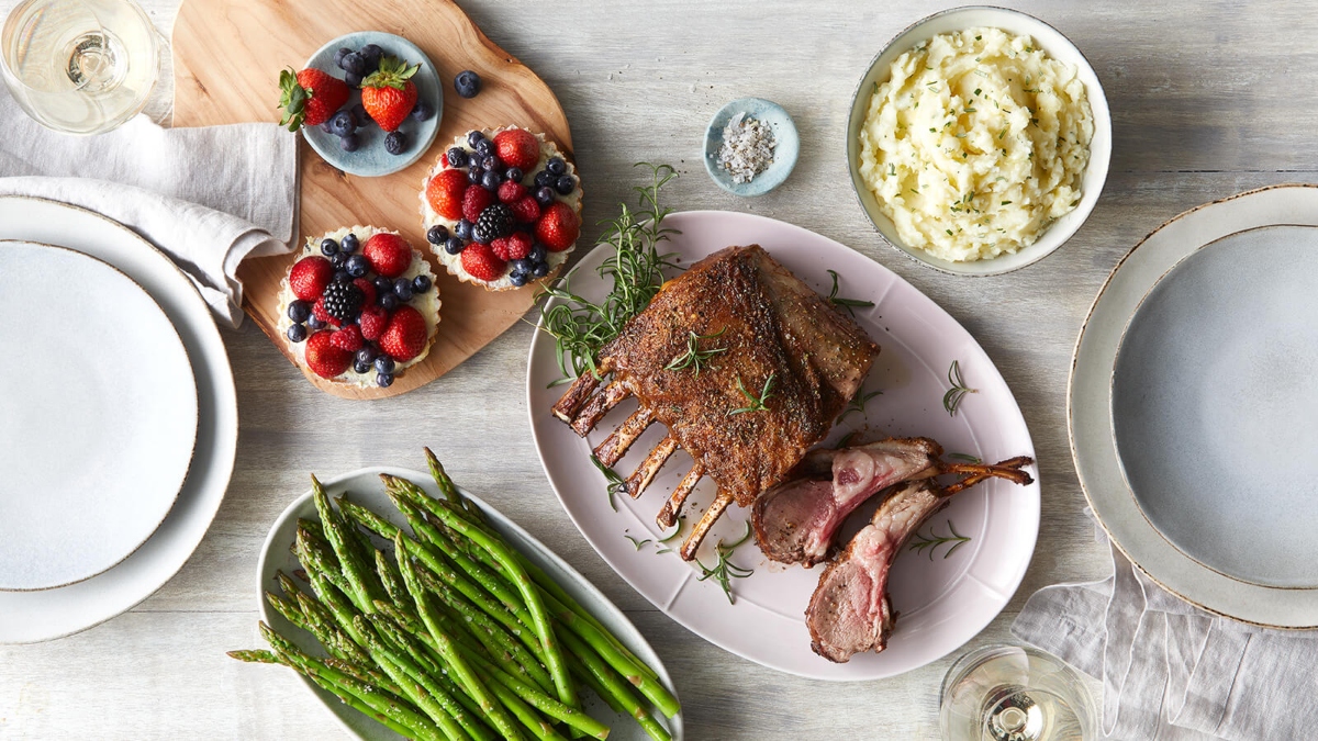 Buy Your 2023 Easter Dinner From One of These Restaurants
