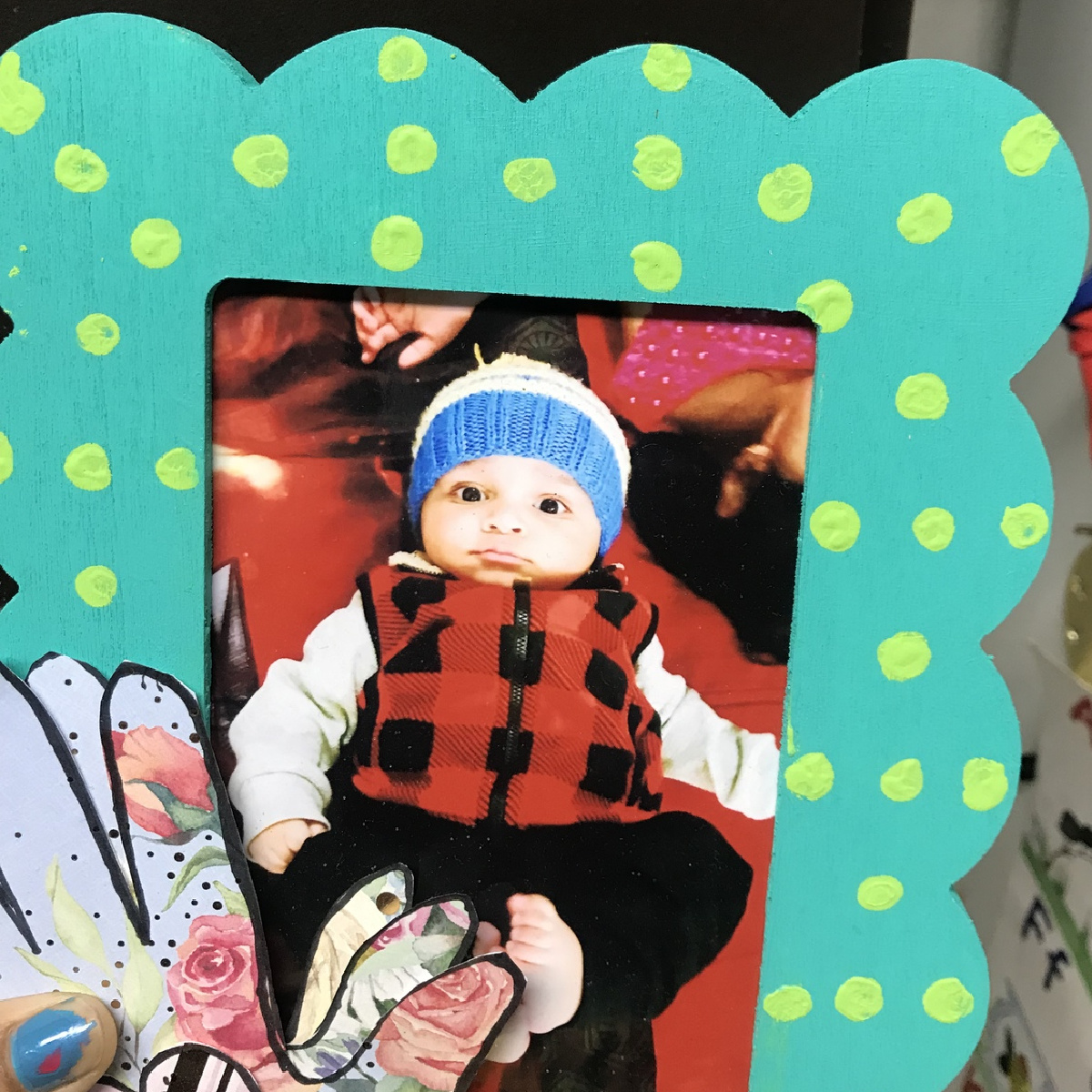 This Reader Makes Picture Frames w/ Her Daughter Using Dollar Tree ...