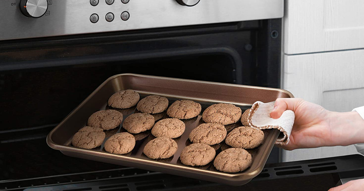 NutriChef Nonstick Cookie Sheet 2-Pack Just $11.99 on Amazon (Regularly ...