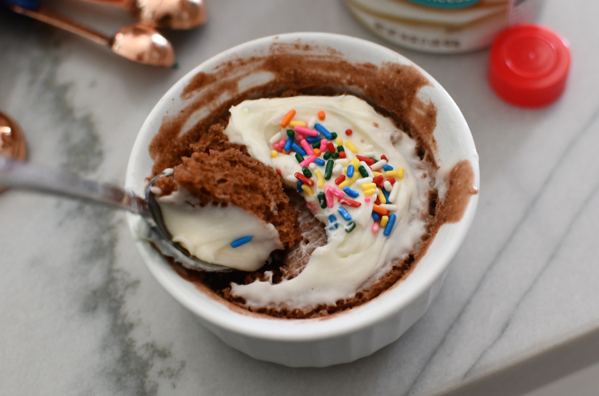 Easy 321 Mug Cake Recipe (Microwave For Just 1 Minute!)