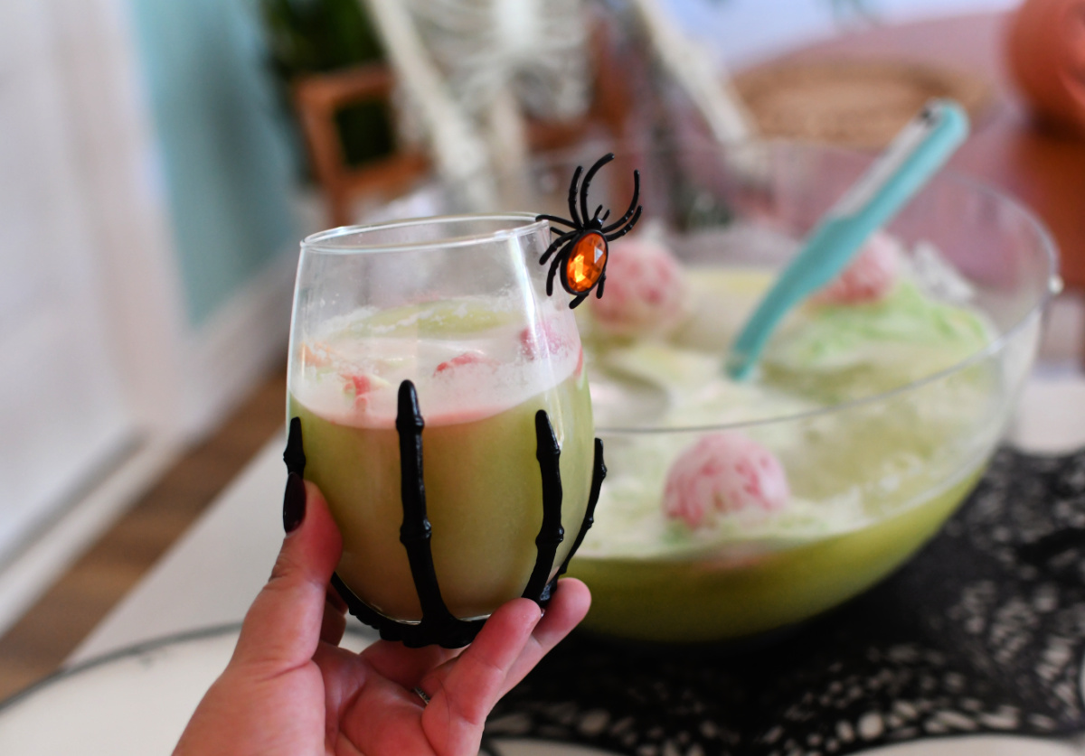Easy Spooky Halloween Punch Recipe - Just 3 Ingredients!
