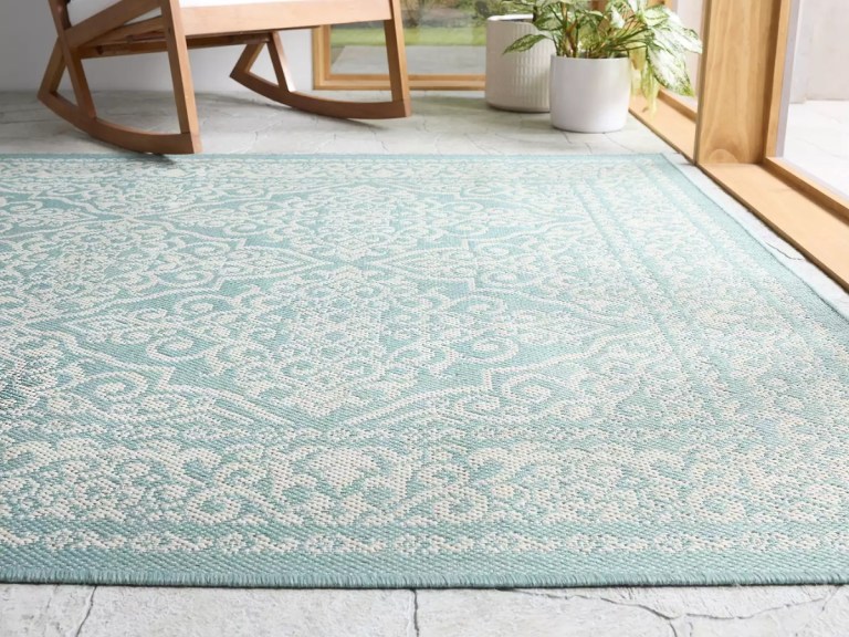 Kohl's Outdoor Area Rugs from Just $28.79 (Regularly $80) | Hip2Save