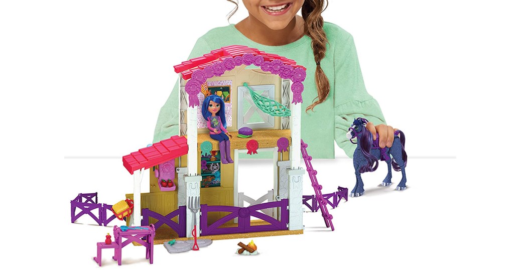 Winner's Stable Camp Clover Barn 33-Piece Playset Just $8.40 on Amazon ...